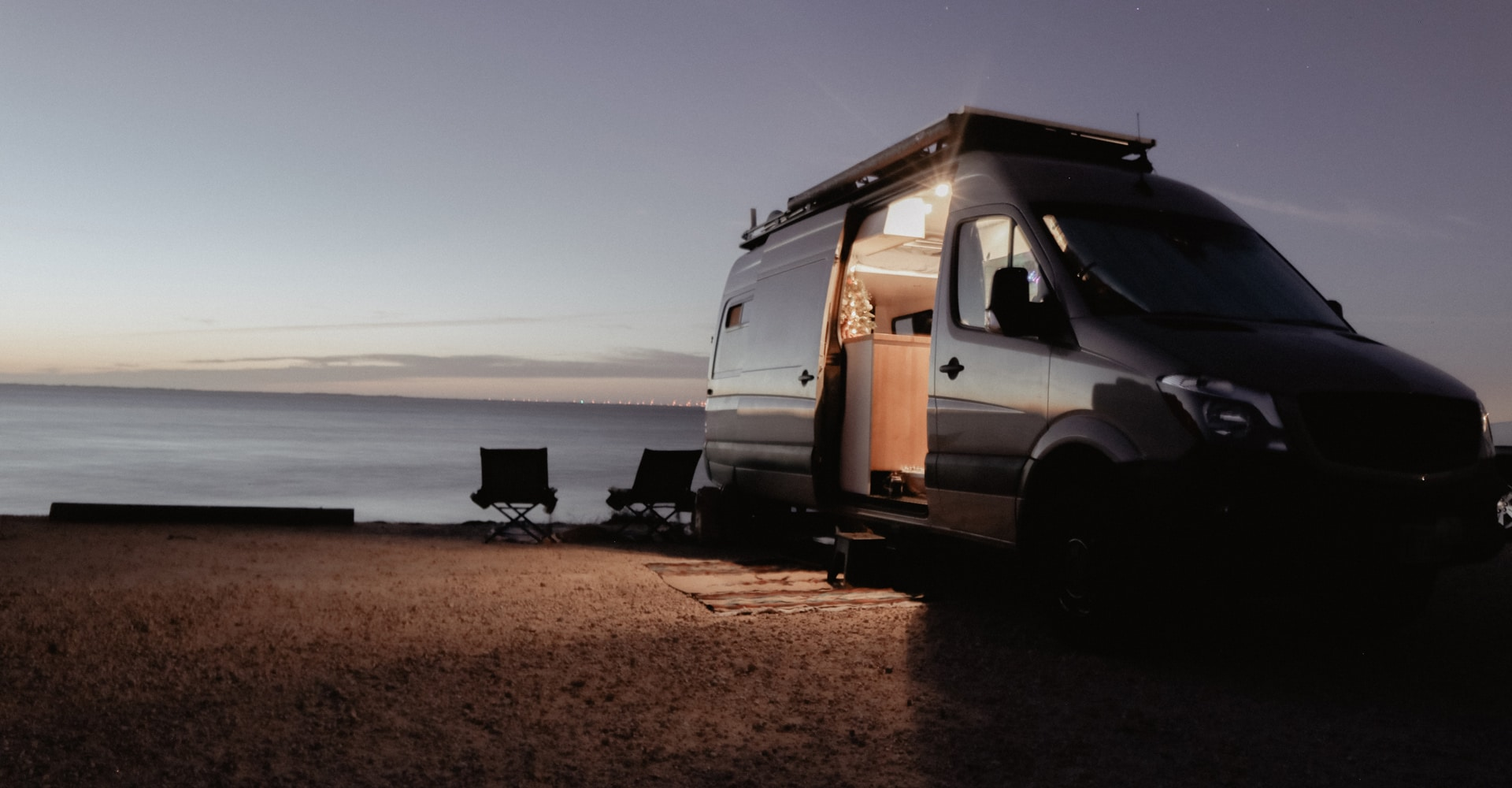 5 Van Aesthetics to Fit Your #Vanlife Vibe - ExploreVanX