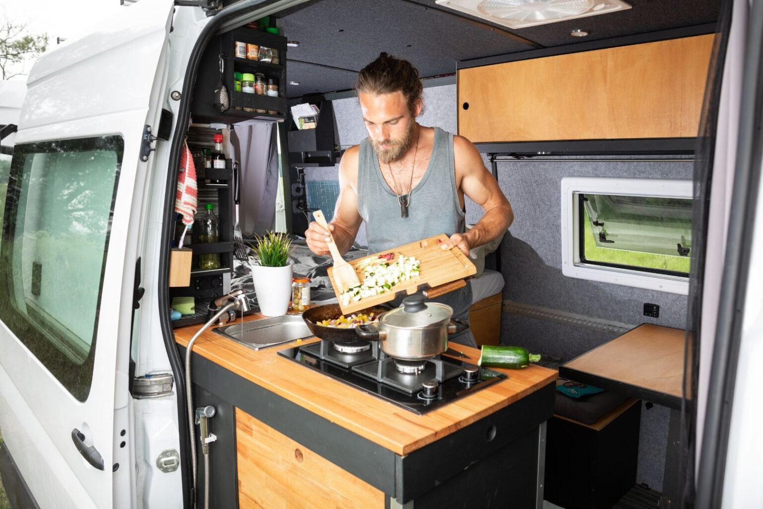6 Clever Camper Van Kitchen Layouts You Want to See - ExploreVanX